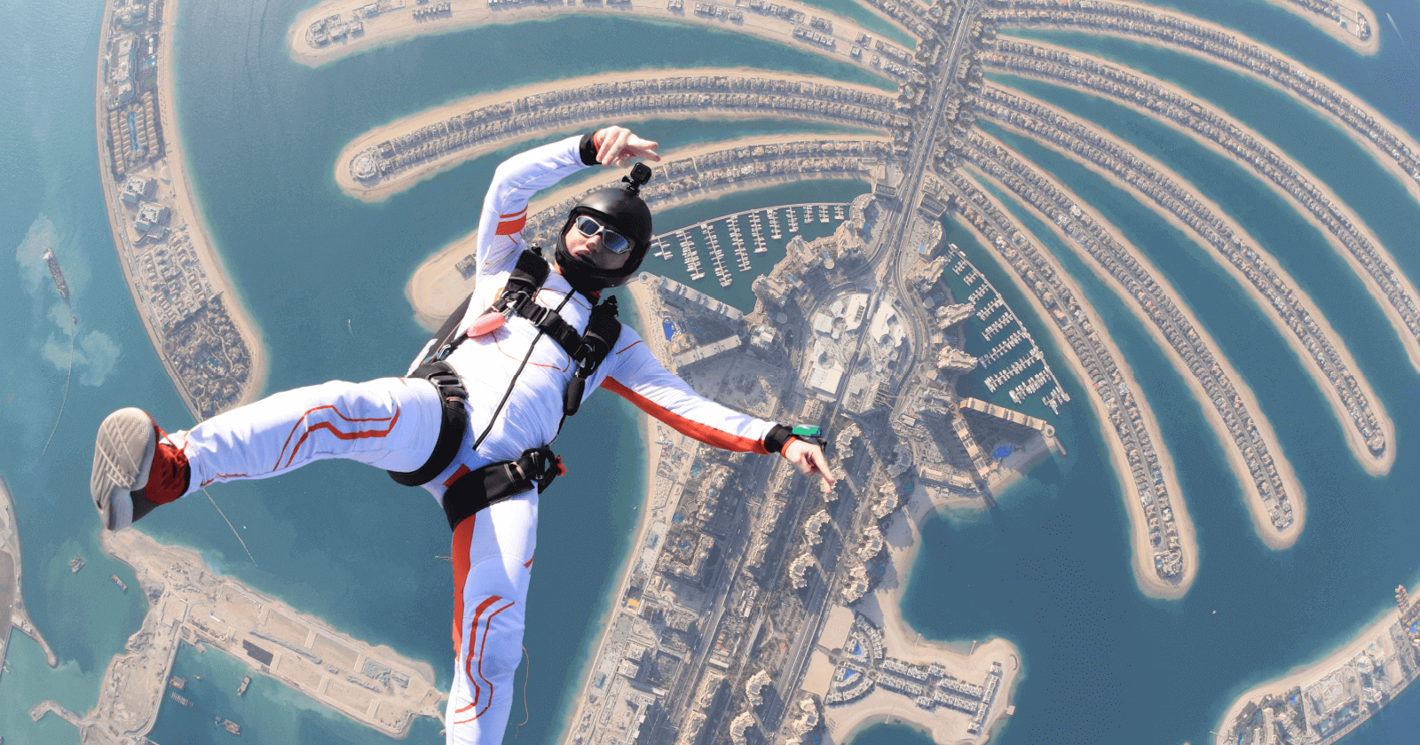 Sky Diving in Dubai: Types, Locations, Guidelines & Other Details